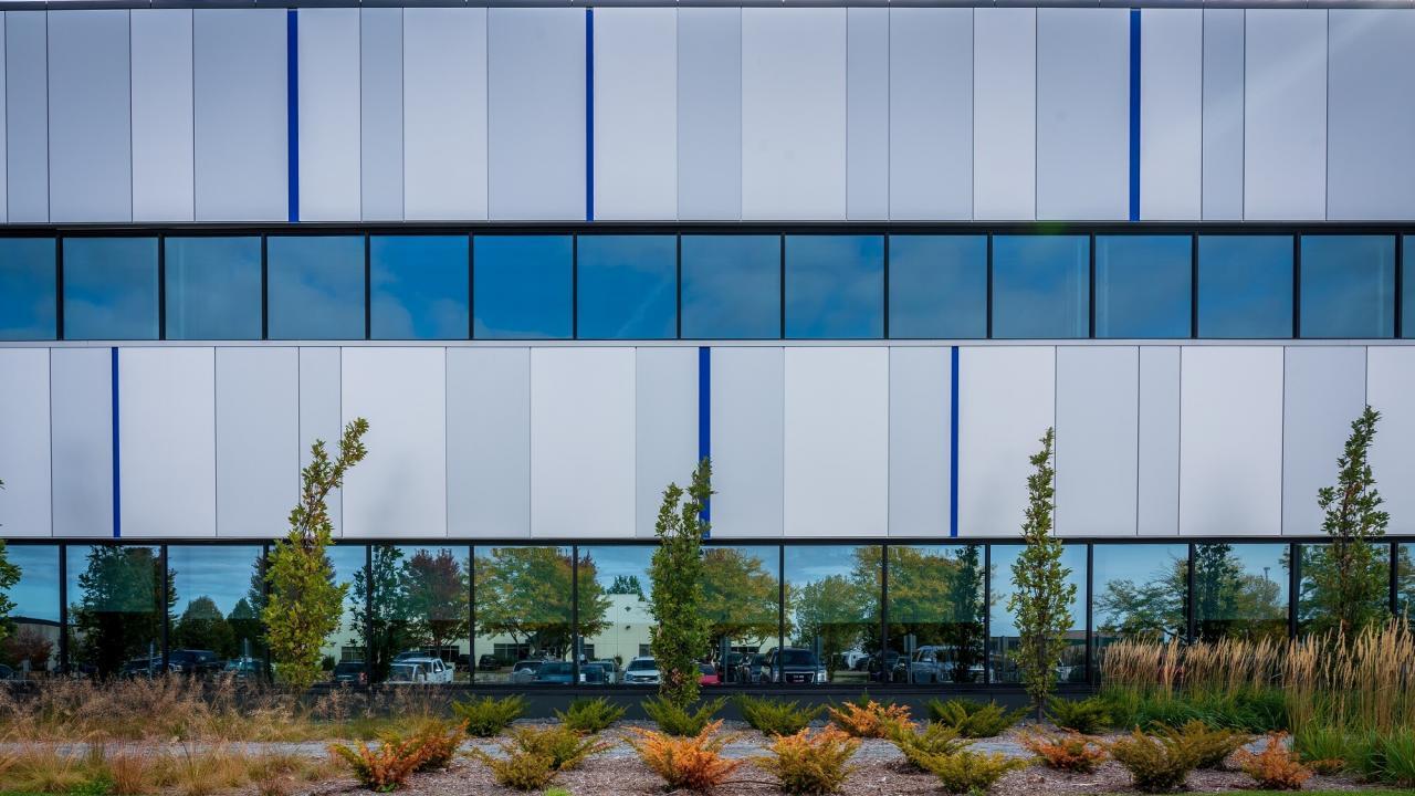 Graco Koch Center Expansion - Fairview Architectural North America